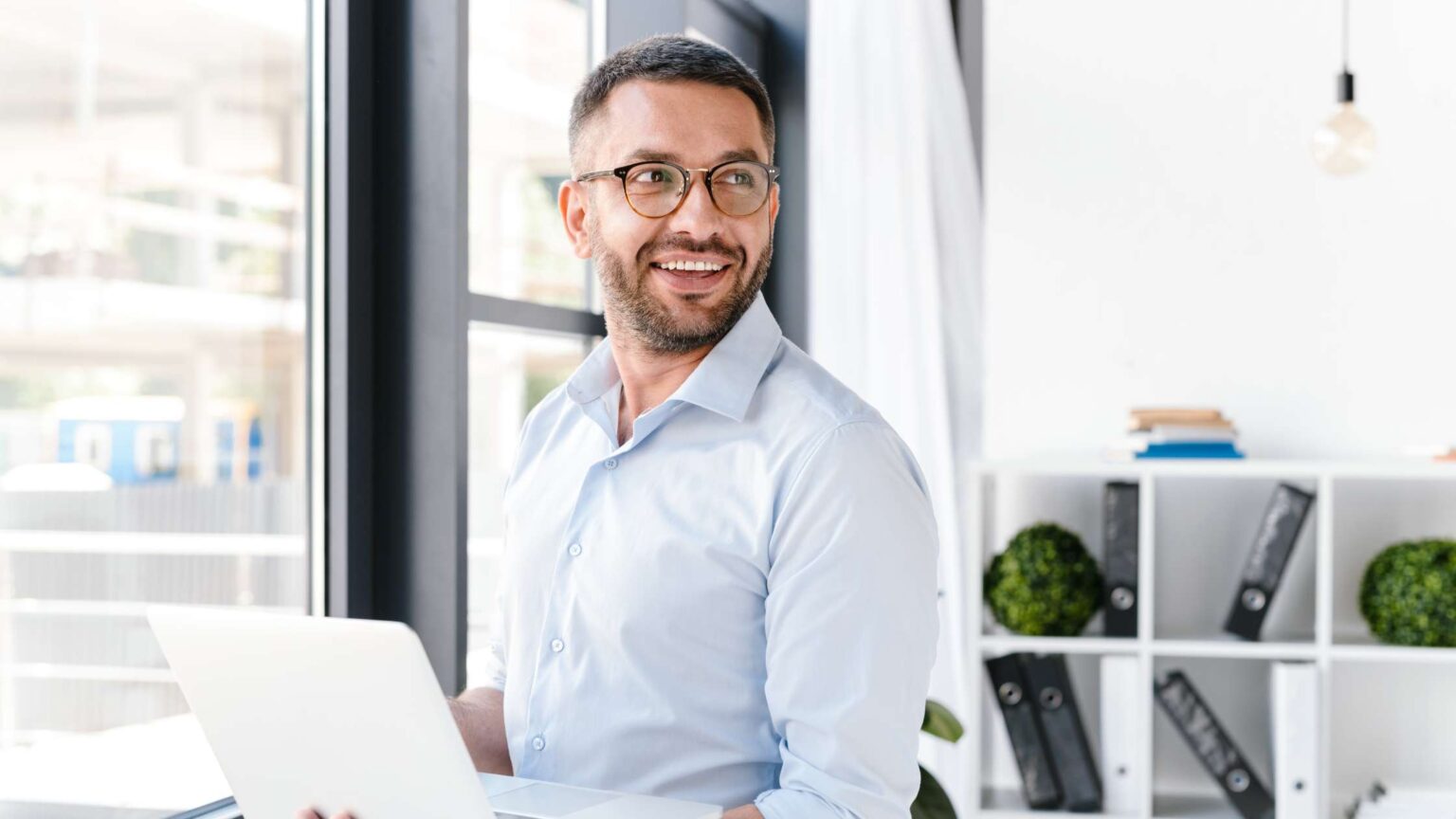 Is Your Office Too Small? 7 Signs You Need to Expand – Creative ...